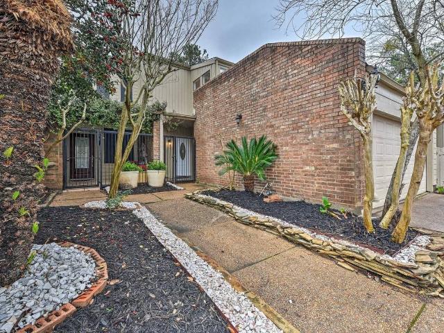 4 Bedroom Home for Rent at 12658 Briar Patch Rd, Houston, TX 77077 Eldridge West Oaks