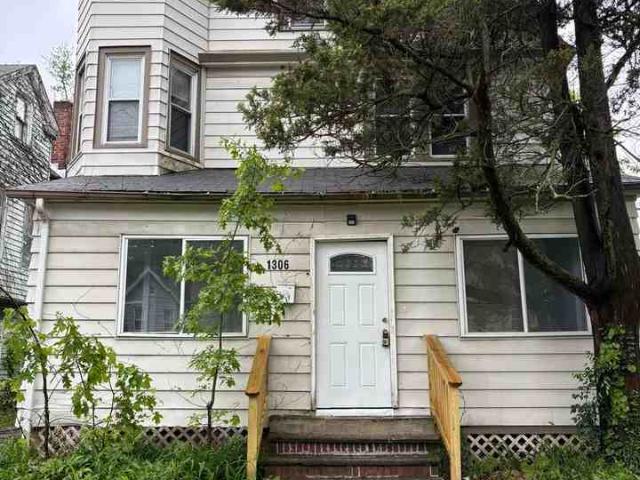 4 Bedroom Home for Rent at 1306 Coit Ave, East Cleveland, OH 44112 East Cleveland