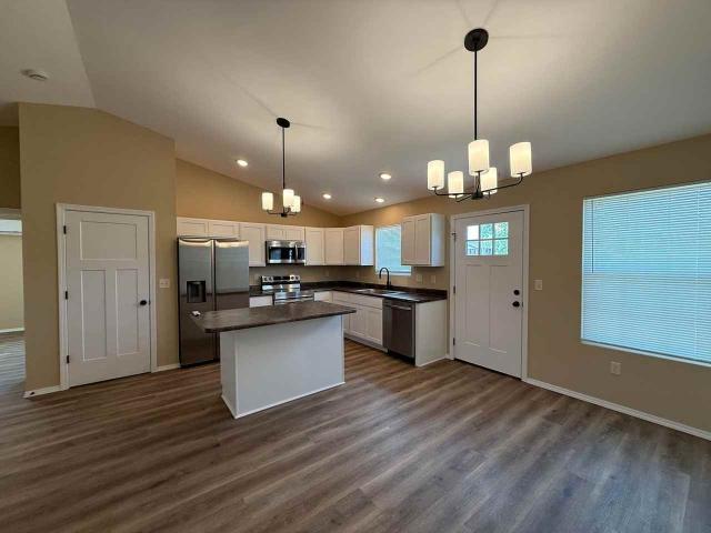 4 Bedroom Home for Rent at 1300 Evergreen Ave, Hollister, MO 65672