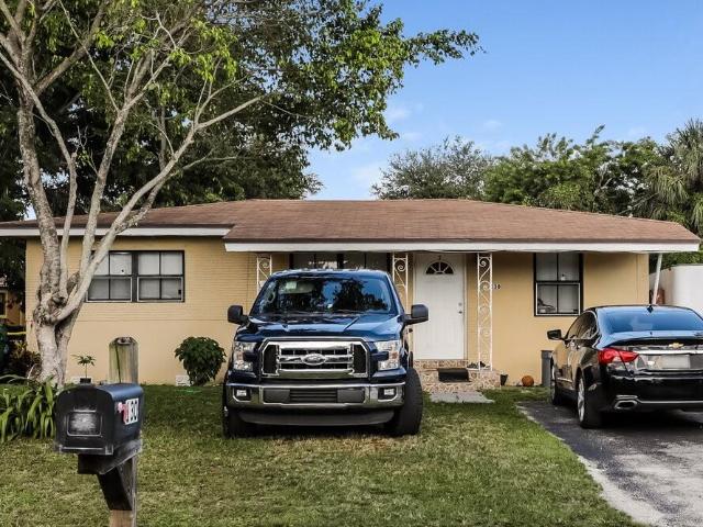 4 Bedroom Home for Rent at 130 Nw 13th Ave, Dania Beach, FL 33004 Dania Beach