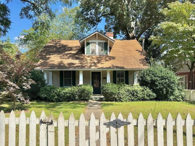 4 Bedroom Home for Rent at 134 Park St, Statesville, NC 28677