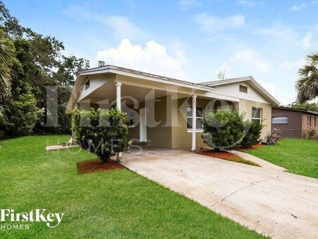 4 Bedroom Home for Rent at 1405 W 16th St, Sanford, FL 32771