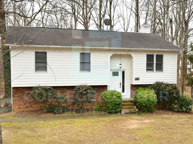 4 Bedroom Home for Rent at 1400 Brookwood Dr, Winston Salem, NC 27106 Brookwood