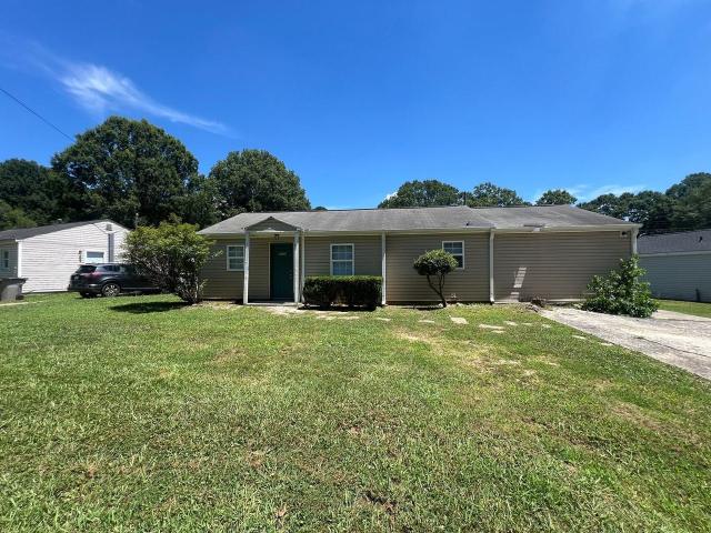4 Bedroom Home for Rent at 1414 Moonlite Ave, Gastonia, NC 28052