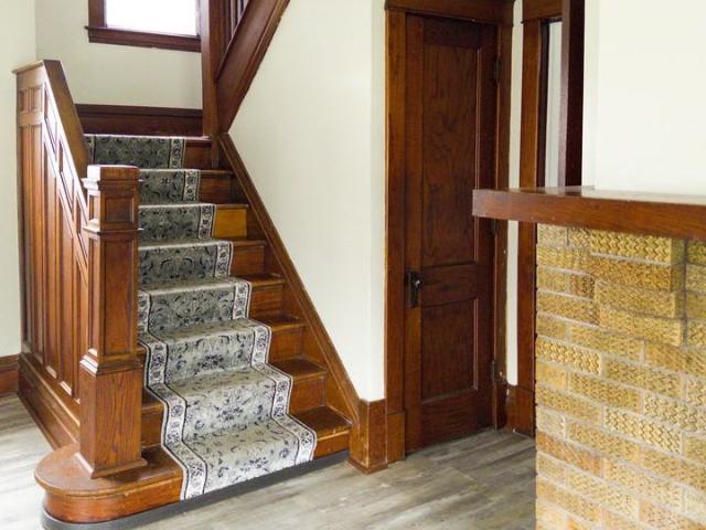 4 Bedroom Home for Rent at 1421 Sherwood Ave #1, Kalamazoo, MI 49048 Eastside