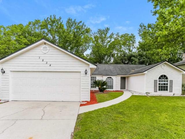 4 Bedroom Home for Rent at 1554 Mountain Lake Dr W, Jacksonville, FL 32221 Normandy Estates