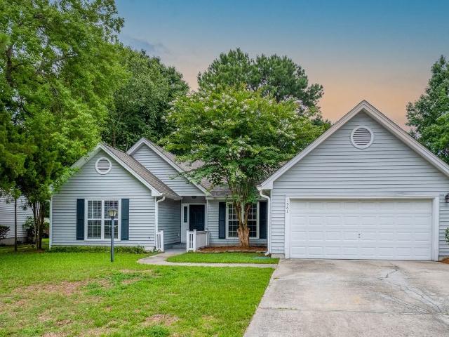 4 Bedroom Home for Rent at 1561 Glen Erin Dr, Mount Pleasant, SC 29464