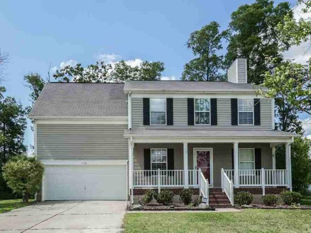 4 Bedroom Home for Rent at 15734 Dehavilland Dr, Charlotte, NC 28278 Steele Creek