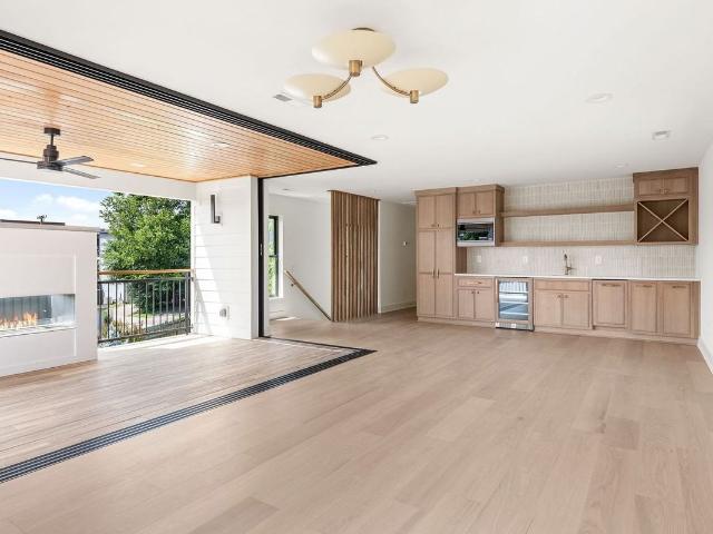 4 Bedroom Home for Rent at 1609 5th Ave N #B, Nashville, TN 37208 Salemtown