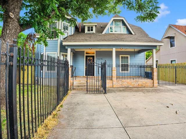 4 Bedroom Home for Rent at 1615 W Commerce St, San Antonio, TX 78207 Prospect Hill