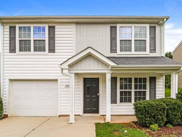 4 Bedroom Home for Rent at 164 Autumn Bluff Cir, Mount Holly, NC 28120