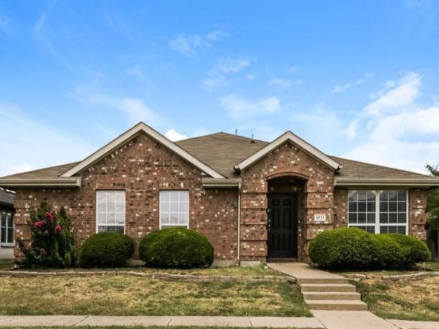 4 Bedroom Home for Rent at 1711 Venus Dr W, Lancaster, TX 75134 Wellington Park