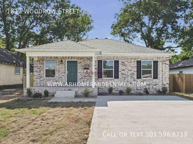 4 Bedroom Home for Rent at 1812 S Woodrow St, Little Rock, AR 72204 Capital View