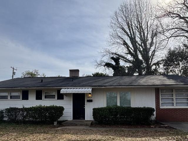 4 Bedroom Home for Rent at 2014 Quentin St, Charlotte, NC 28216 University Park