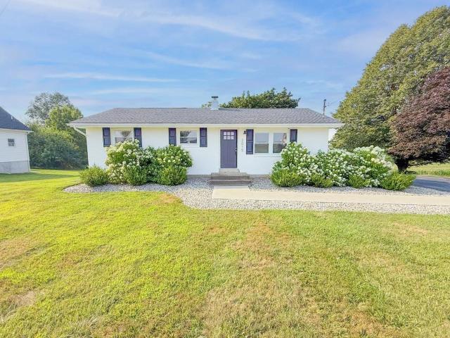 4 Bedroom Home for Rent at 2015 Rising Sun Rd, Slatington, PA 18080