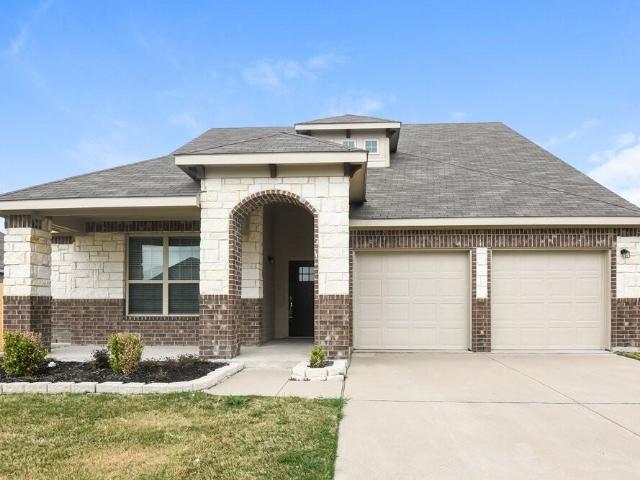 4 Bedroom Home for Rent at 204 Bay St, Waxahachie, TX 75165