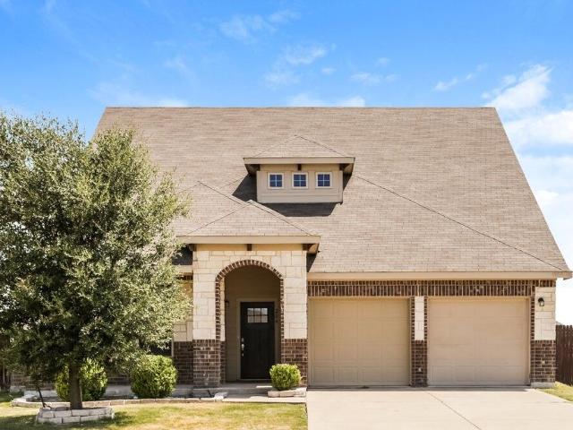 4 Bedroom Home for Rent at 204 Bay St, Waxahachie, TX 75165