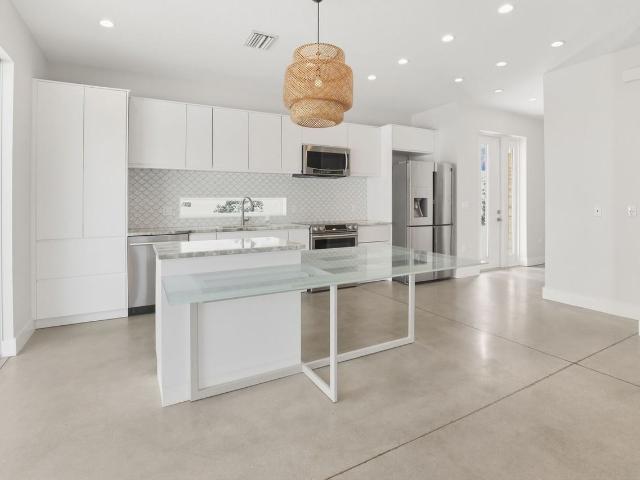 4 Bedroom Home for Rent at 2066 Roselawn St, Sarasota, FL 34231