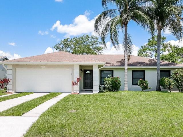 4 Bedroom Home for Rent at 209 E Cedarwood Cir, Buenaventura Lakes, FL 34743 Buenaventura Lakes