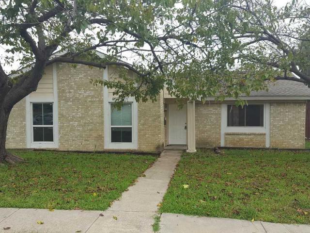 4 Bedroom Home for Rent at 2111 Sheraton Drive, Carrollton, TX 75007 Northeast Carrollton