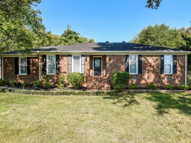 4 Bedroom Home for Rent at 2121 Ravenwood Dr, Murfreesboro, TN 37129