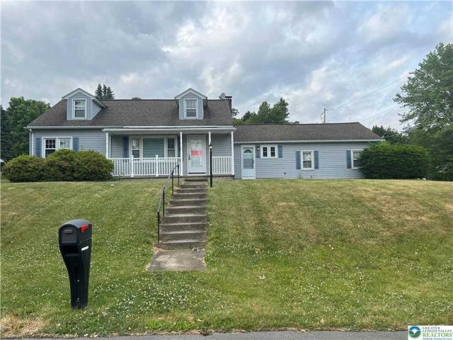 4 Bedroom Home for Rent at 2401 Lawnherst Ave, Easton, PA 18045