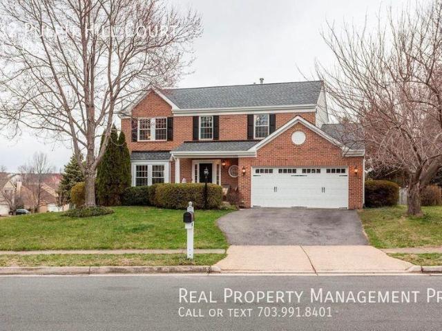 4 Bedroom Home for Rent at 2832 Pulpit Hill Ct, Woodbridge, VA 22191