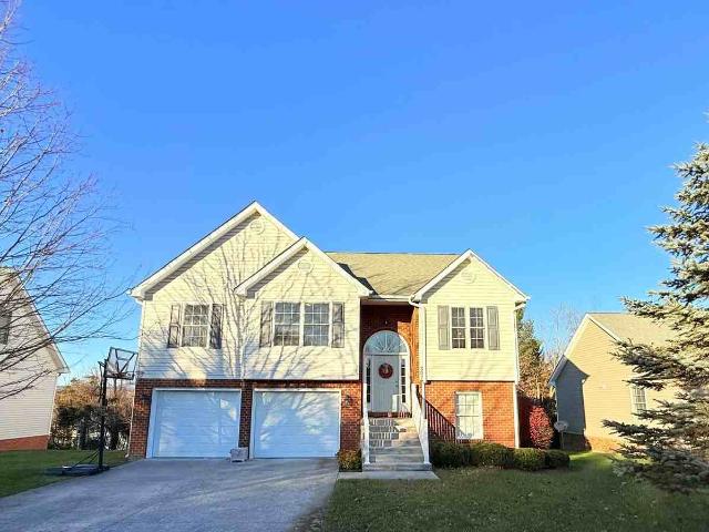 4 Bedroom Home for Rent at 307 Heartwood Xing, Blacksburg, VA 24060 Main Patrick Henry