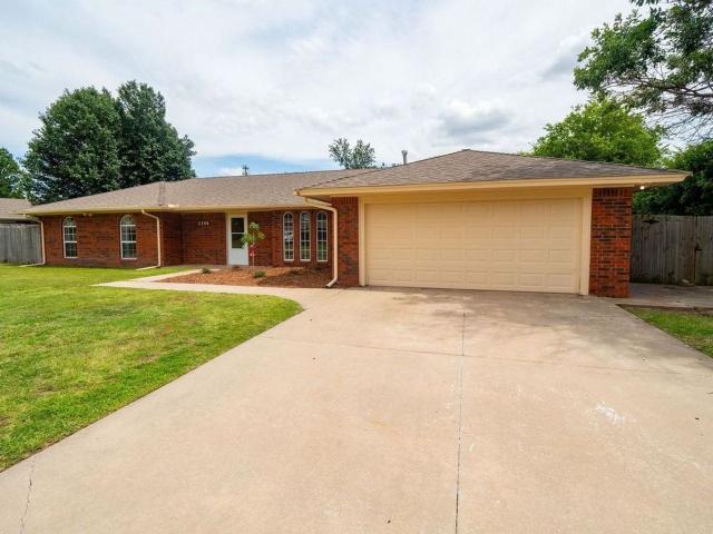 4 Bedroom Home for Rent at 3306 Pheasant Run Rd, Norman, OK 73072