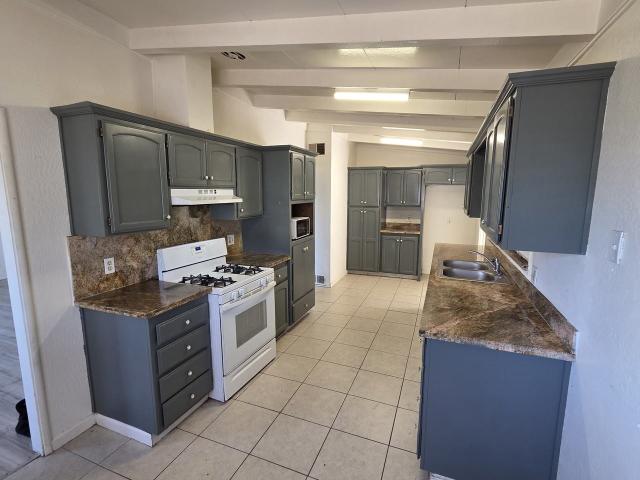 4 Bedroom Home for Rent at 332 W 7th St, Stockton, CA 95206 Seaport