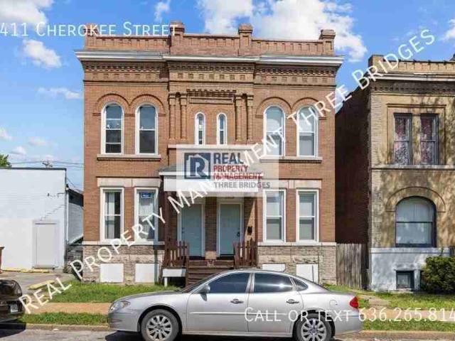 4 Bedroom Home for Rent at 3411 Cherokee St, St. Louis, MO 63118 Marina Villa