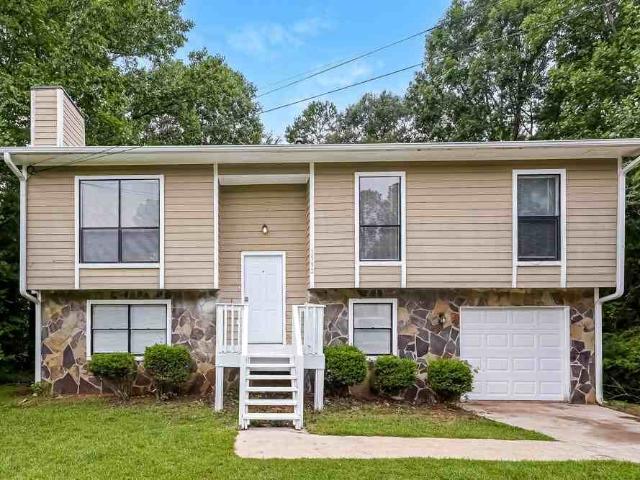 4 Bedroom Home for Rent at 3592 Riverchase Dr, Decatur, GA 30034