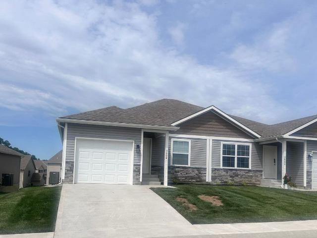 4 Bedroom Home for Rent at 3808 Nw 93rd St, Kansas City, MO 64154
