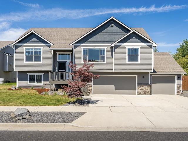 4 Bedroom Home for Rent at 3820 W Jay St, Spokane, WA 99208 Five Mile Prairie