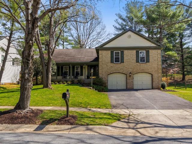 4 Bedroom Home for Rent at 3 Chancelet Ct #1, Rockville, MD 20852 Central Rockville