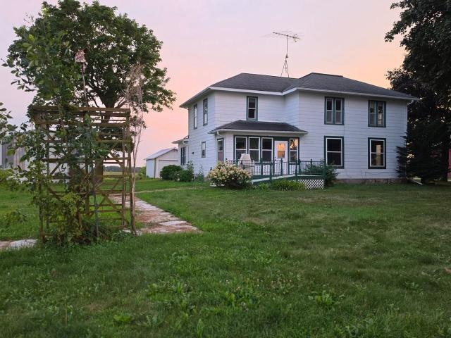 4 Bedroom Home for Rent at W11819 Moriah Rd, Columbus, WI 53925