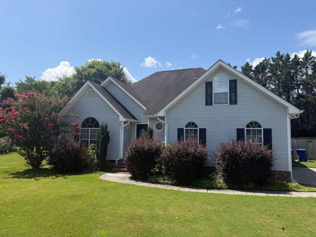 4 bedroom home in Collegedale