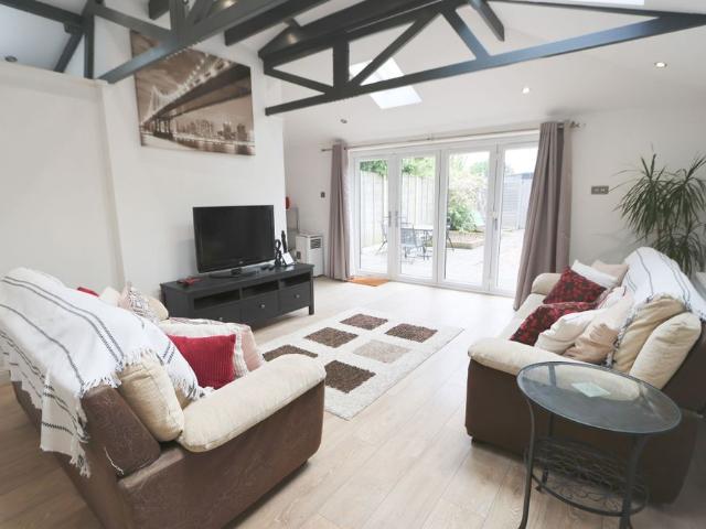 4 Bedroom Home – Medium Let