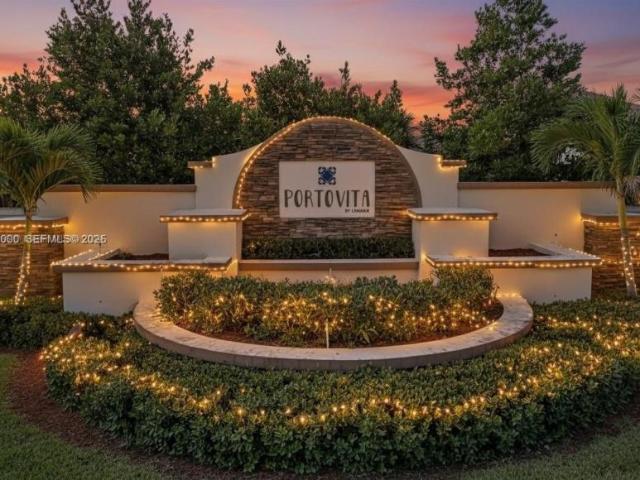 4 bedroom, Homestead FL FL 33033 102659619