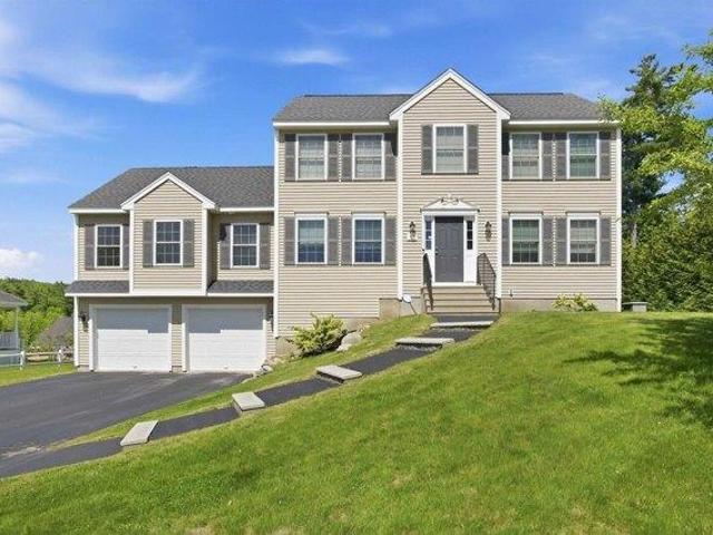 4 bedroom, Hooksett NH 03106 104788908