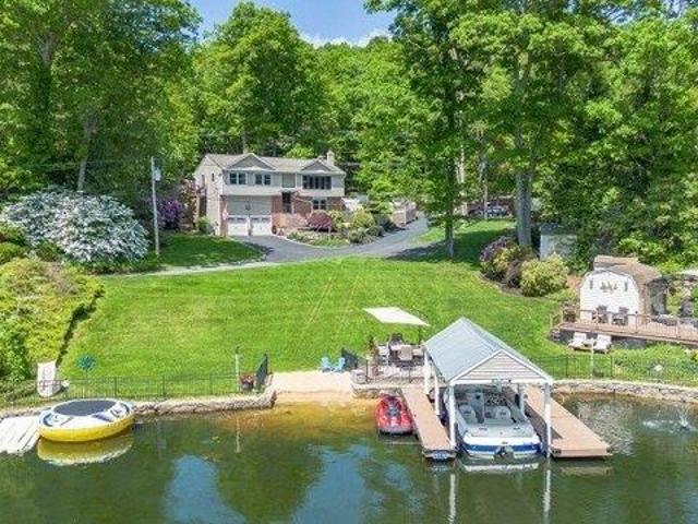 4 bedroom, Hopatcong NJ 07821 104719518