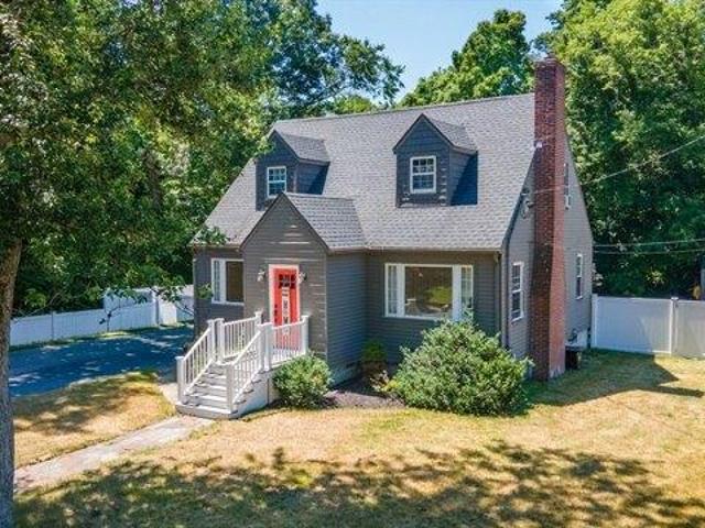 4 bedroom, Hopedale MA 01747 104716198
