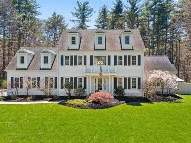 4 bedroom, Hopkinton MA 01748 LS102447204