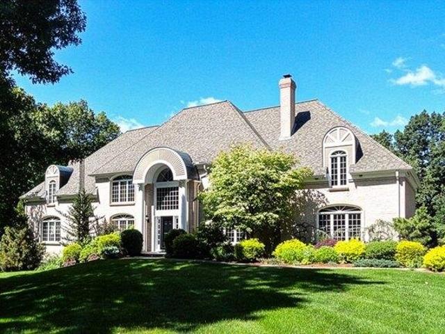 4 bedroom, Hopkinton MA 01748 LS103070835