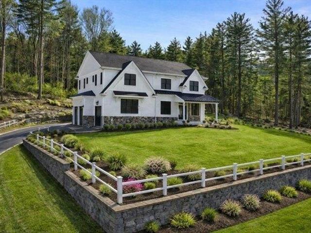 4 bedroom, Hopkinton MA 01748 102409718