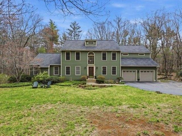4 bedroom, Hopkinton MA 01748 102959842
