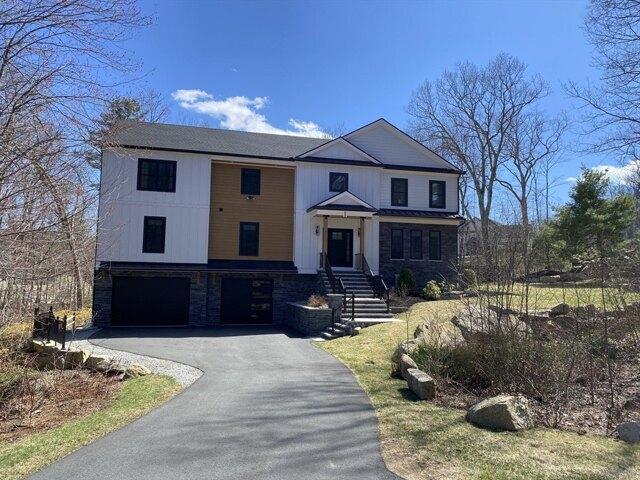 4 bedroom, Hopkinton MA 01748 104789154