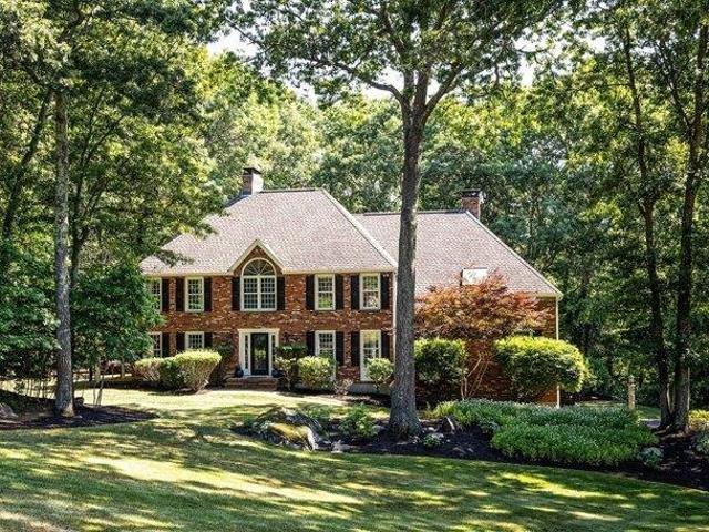 4 bedroom, Hopkinton MA 01748 104848089
