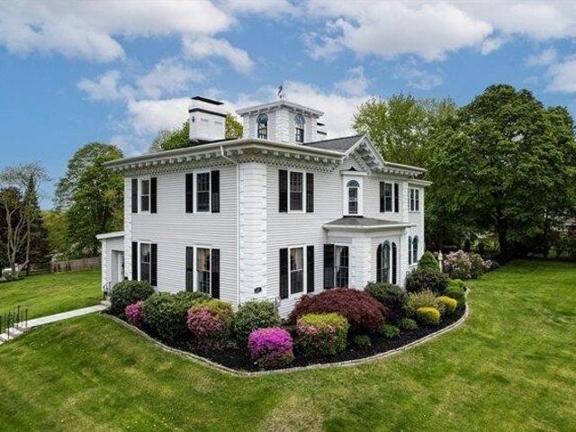 4 bedroom, Hopkinton MA 01748 104810820