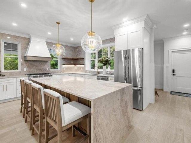 4 bedroom, Hopkinton MA 01748 104921885
